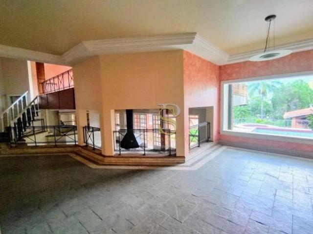Casa com 4 dormitórios à venda, 850 m² por R$ 1.450.000,00 Vila Petrópolis Atibaia/SP