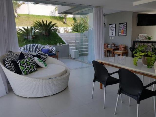 Casa com 4 dormitórios à venda, 900 M² Terreno e 390 M² área construída Reserva do Paratehy Nort