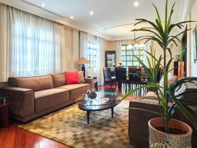 CASA com 4 dormitórios à venda com 464m² por R$ 3.214.000,00 no bairro São João