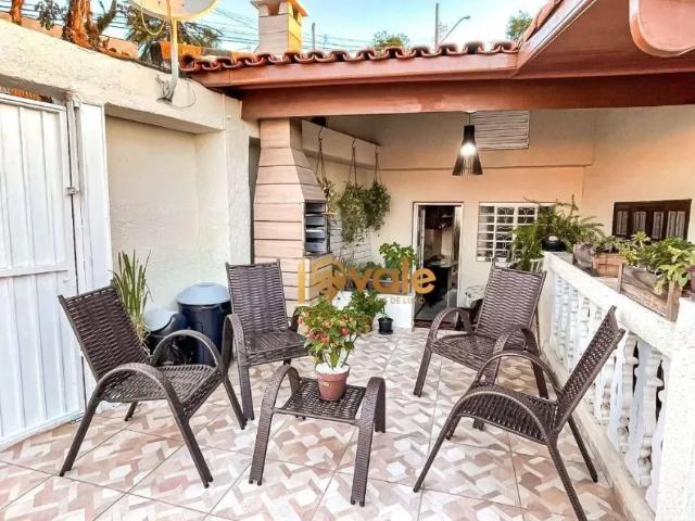 Casa com 4 dormitórios à venda Centro Jacareí/SP