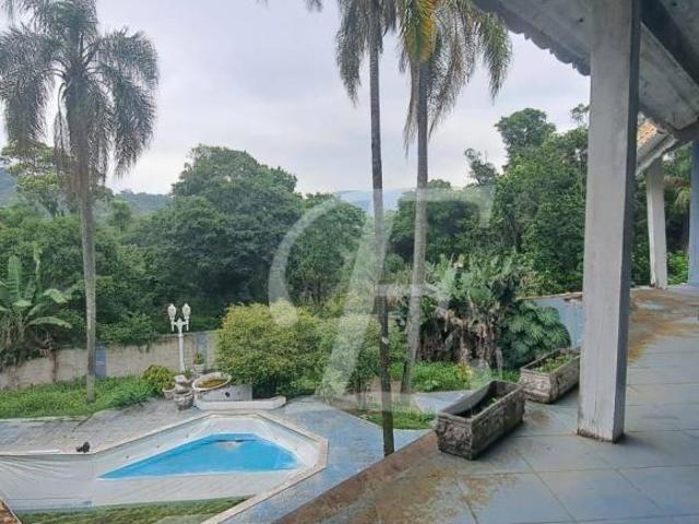 Casa com 4 dormitórios à venda, em condomínio na Serra da Cantareira Mairiporã/SP