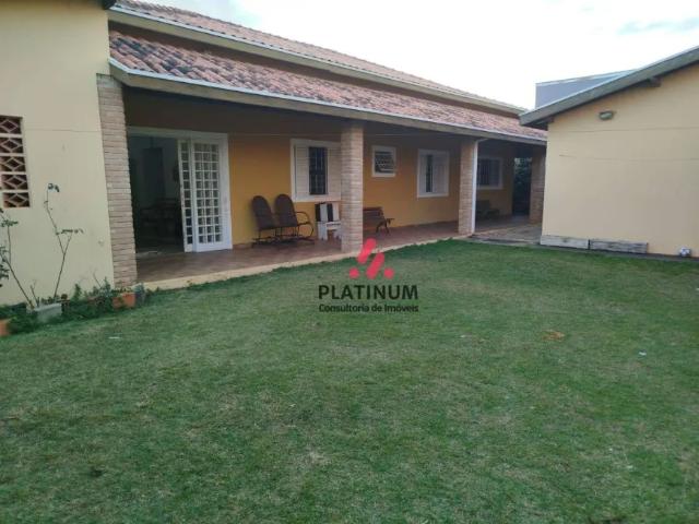 Casa com 4 dormitórios à venda em Taubaté/SP