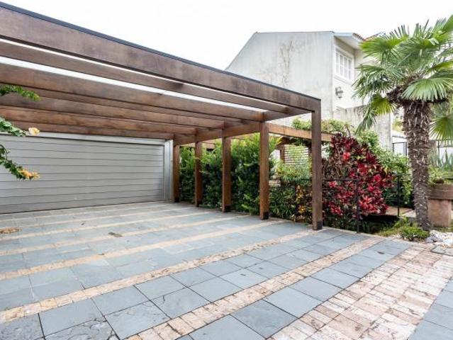 Casa com 4 dormitórios à venda, Jardim Isabel, Porto Alegre
