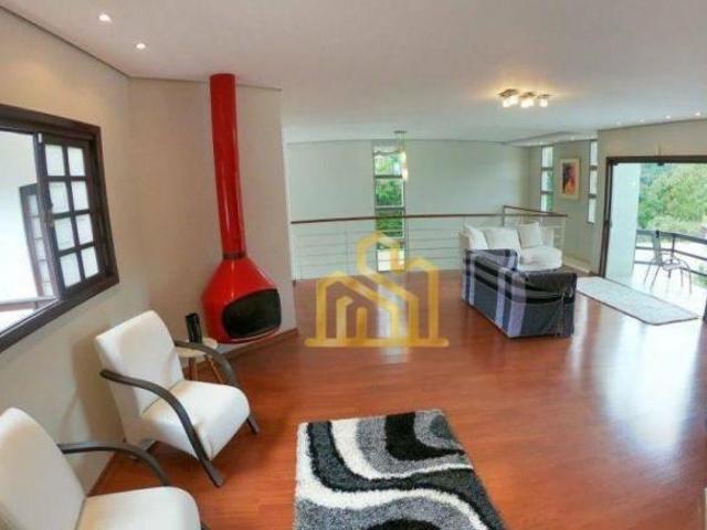 Casa com 4 dormitórios à venda no Clube da Montanha Atibaia/SP