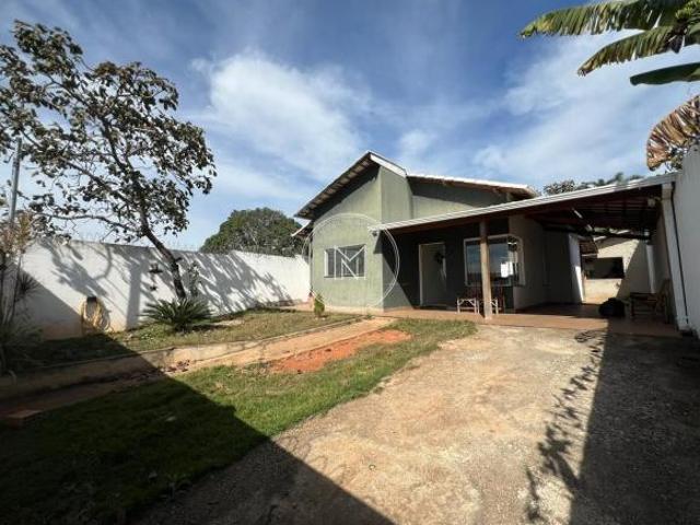 Casa com 4 dormitórios à venda no bairro Pousada Del Rey