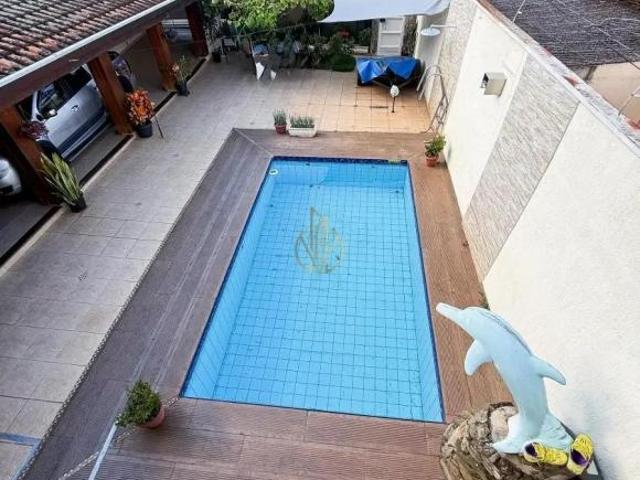 Casa com 4 dormitórios à venda no Jardim Murilo