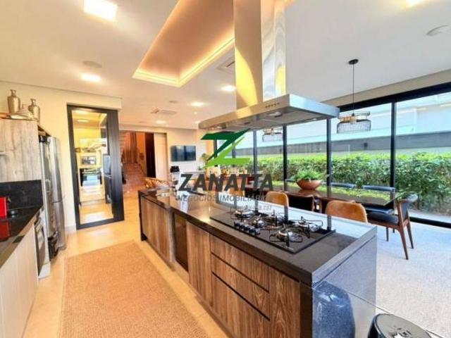 Casa com 4 dormitórios à venda sendo 4 suítes, 465 m² por R$ 5.900.000 Terras Di Siena Santa Bár