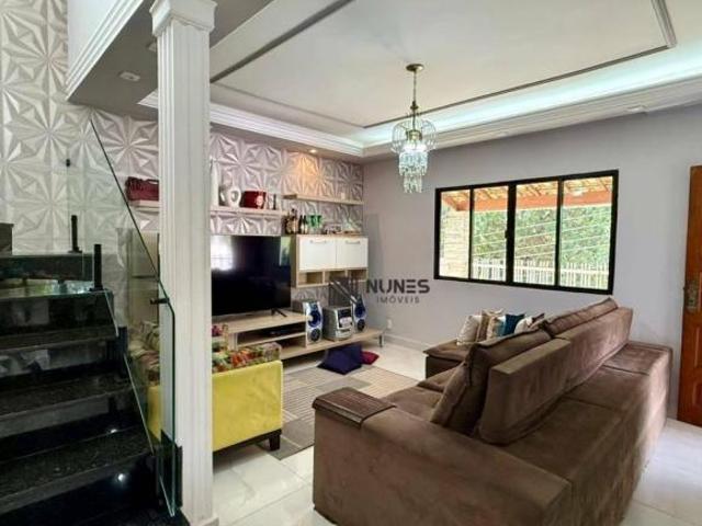 Casa com 4 dormitórios à venda por R$ 1.150.000 Alto dos Pinheiros Juiz de Fora/MG
