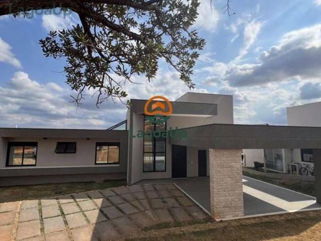 Casa com 4 dormitórios à venda por R$ 2.250.000,00 Condomínio Monte Ville Lagoa Santa/MG