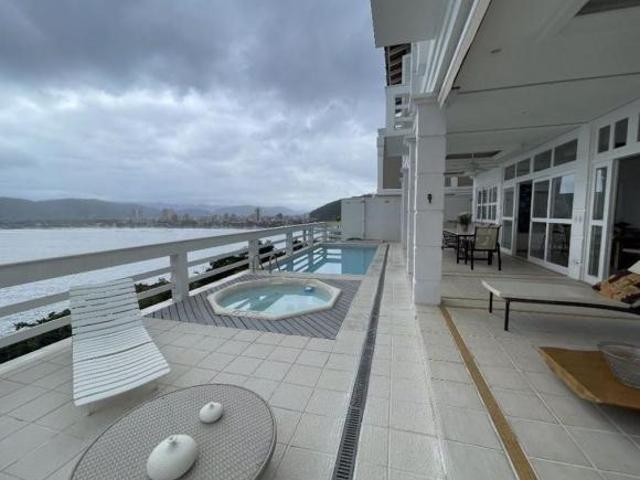 Casa com 4 dormitórios à venda, 300 m² por R$ 4.400.000,00 Enseada Guarujá/SP