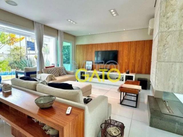 Casa com 4 dormitórios à venda por R$ 5.800.000,00 Tamboré 11 Santana de Parnaíba/SP