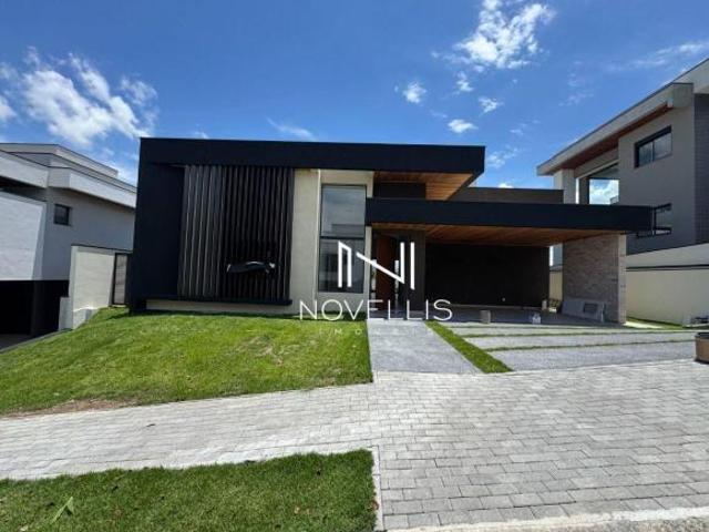 Casa com 4 dormitórios à venda Urbanova São José dos Campos/SP