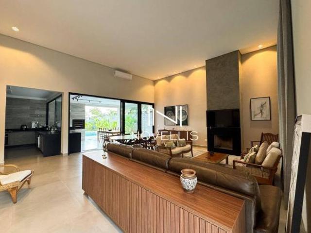 Casa com 4 dormitórios à venda Urbanova São José dos Campos/SP