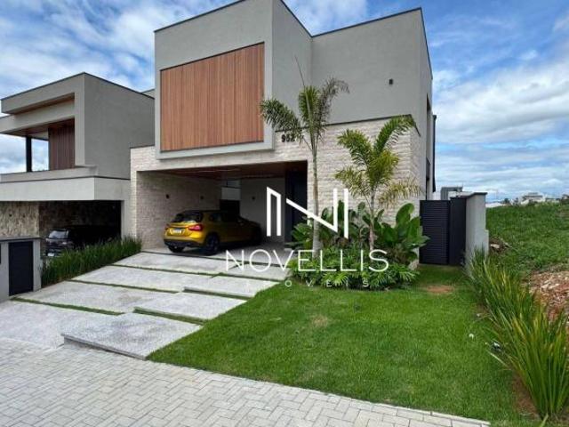 Casa com 4 dormitórios à venda Urbanova São José dos Campos/SP