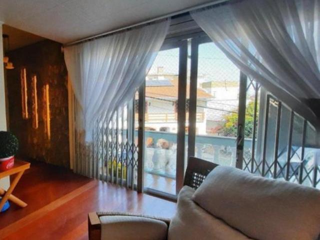 Casa com 4 dormitórios e 137m², no Bairro Pio X em Caxias do Sul
