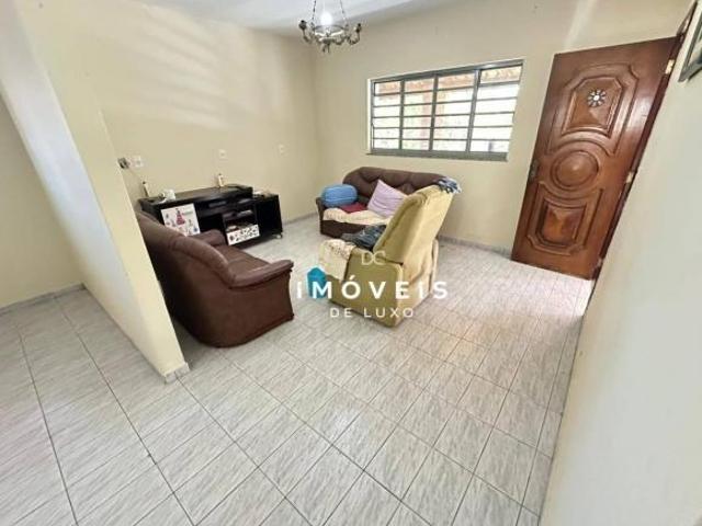 Casa com 4 dormitórios e edícula no Condomínio Zuleika Jabour, Salto/Sp