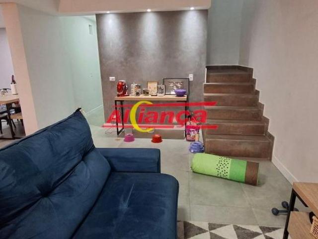 Casa com 4 dormitórios e salão de festas à venda na Vila Rosália em Guarulhos