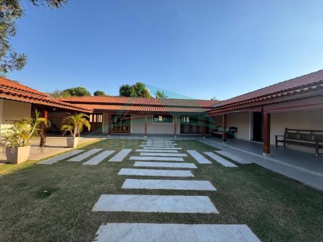 Casa com 4 dormitórios e piscina a venda no Condomínio Horizonte Azul 2