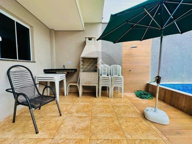 Casa com 4 dormitórios e piscina á 50m do mar Praia do Suarão em Itanhaém