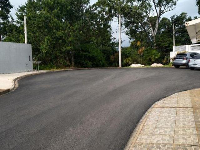 CASA COM 4 DORMITÓRIOS E PISCINA, HORTO SANTO ANTÔNIO, JUNDIAÍ SP!