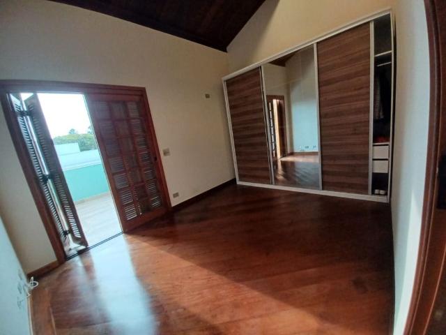 Casa com 4 dormitórios em Alphaville Santana de Parnaíba/SP