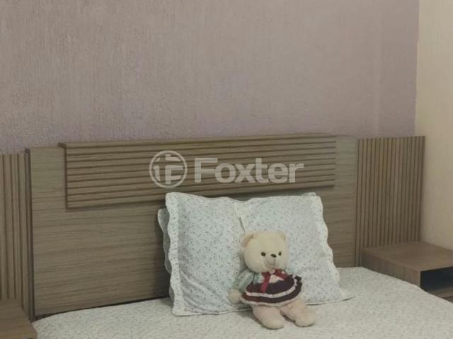 Casa com 4 dormitórios em Canoas
