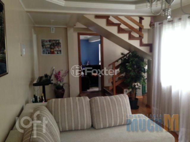 Casa com 4 dormitórios em Canoas
