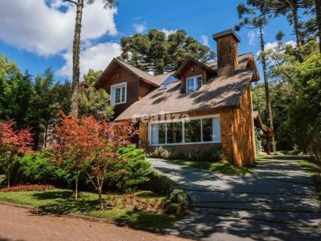 CASA COM 4 DORMITÓRIOS EM CANELA