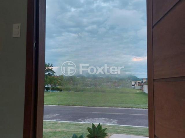 Casa com 4 dormitórios em Florianópolis