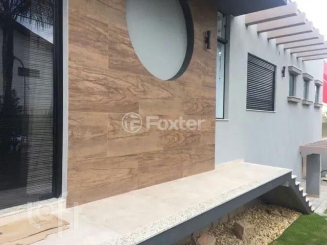 Casa com 4 dormitórios em Florianópolis