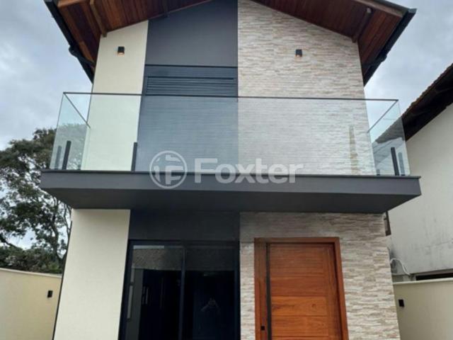 Casa com 4 dormitórios em Florianópolis