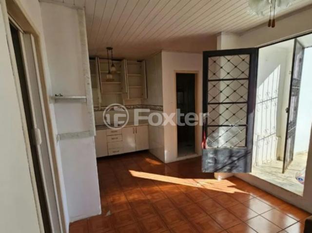 Casa com 4 dormitórios em Porto Alegre
