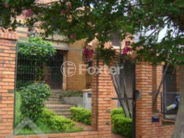 Casa com 4 dormitórios em Porto Alegre