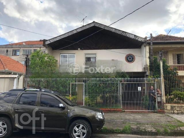Casa com 4 dormitórios em Porto Alegre