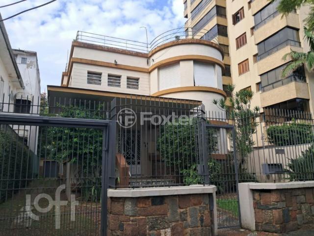 Casa com 4 dormitórios em Porto Alegre