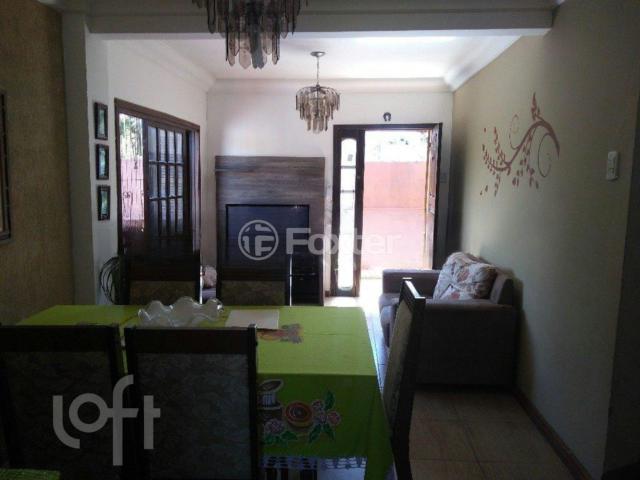 Casa com 4 dormitórios em Porto Alegre