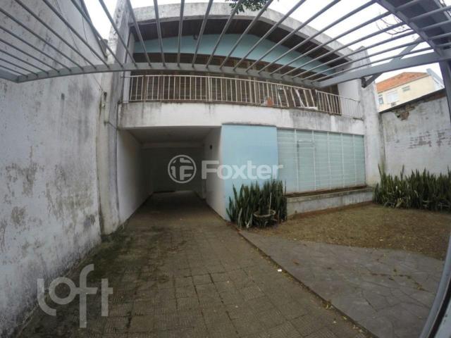 Casa com 4 dormitórios em Porto Alegre