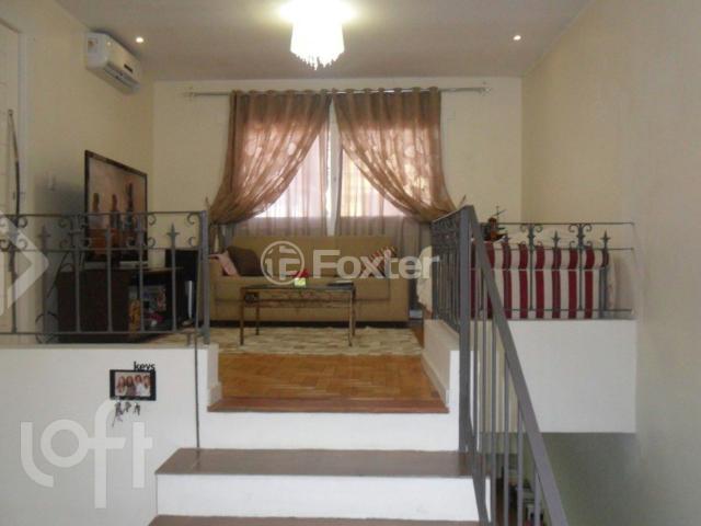 Casa com 4 dormitórios em Porto Alegre