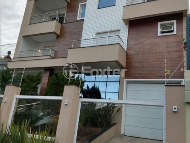 Casa com 4 dormitórios em Porto Alegre