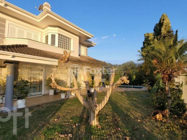 Casa com 4 dormitórios em São Leopoldo