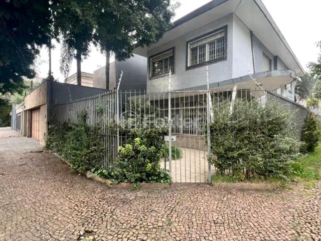 Casa com 4 dormitórios em São Paulo