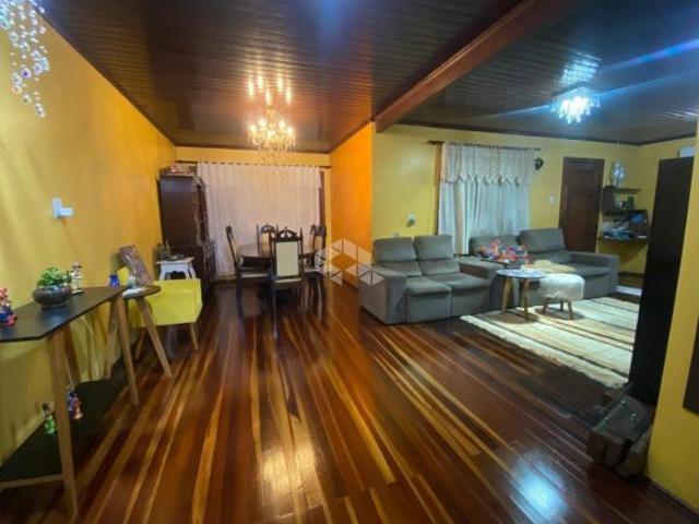 Casa com 4 dormitórios em Santa Cruz do Sul