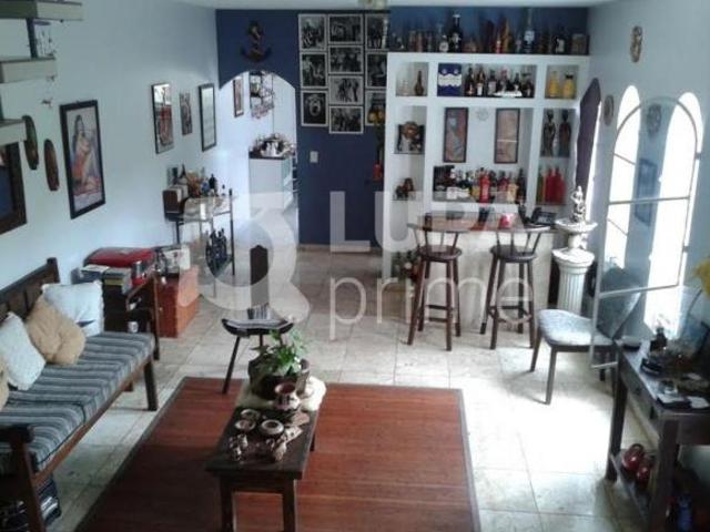 Casa com 4 dormitórios para venda no Jardim Virginia Bianca!