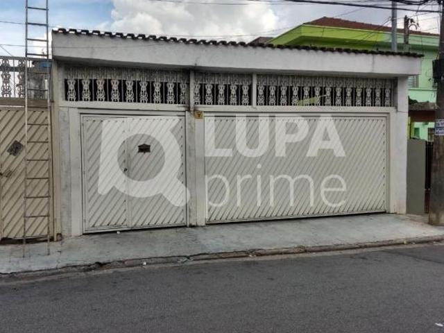 CASA COM 4 DORMITÓRIOS, PISCINA Á VENDA VILA PALMEIRAS