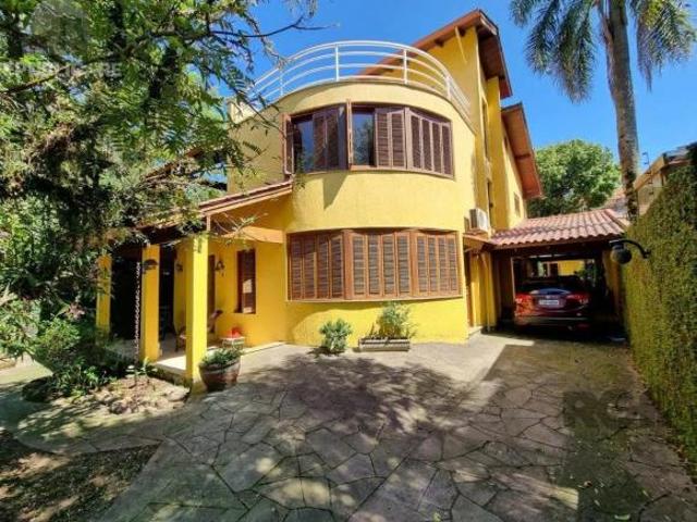 Casa com 4 Dormitórios / Piscina / Terraço / Bairro Ipanema