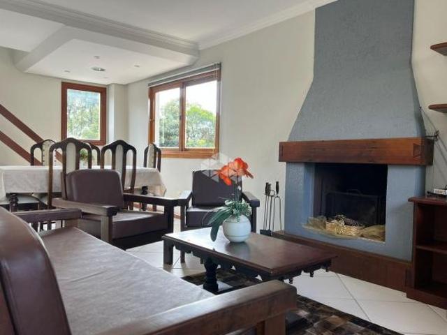 Casa com 4 dormitórios, semimobiliada, 156,00m², em Canela