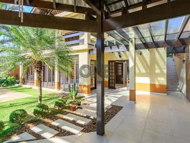 Casa com 4 dormitórios, sendo 1 suíte à venda Centro Cotia/SP