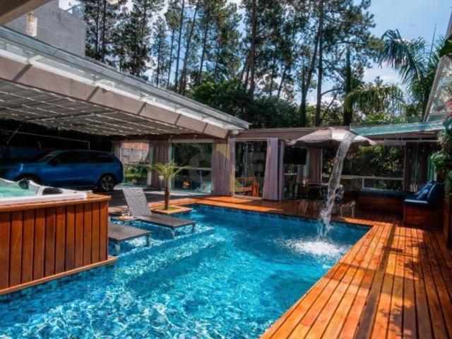 Casa com 4 dormitórios, sendo 1 suíte para venda Granja Viana Cotia SP