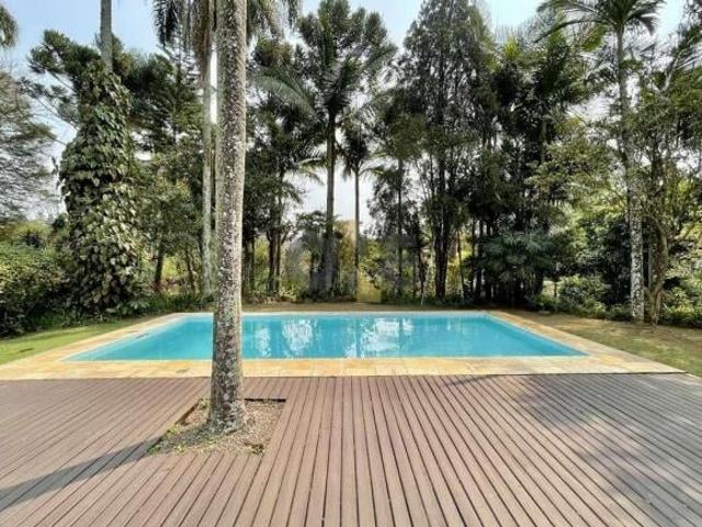 Casa com 4 dormitórios, sendo 2 suíte para venda Granja Viana Cotia SP