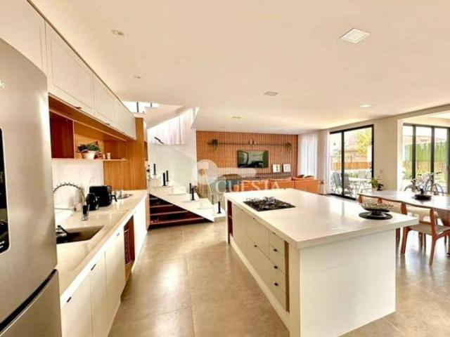 Casa com 4 dormitórios, sendo 2 suites,à venda, 274 m² por R$ 1.700.000 Condomínio Ninho Verde II
